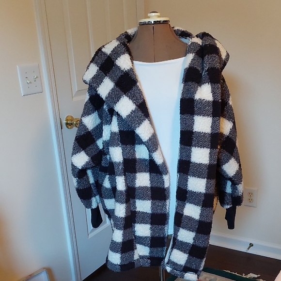 G.I.L.I. | Jackets & Coats | Gili Black Gray White Plaid Jacket | Poshmark